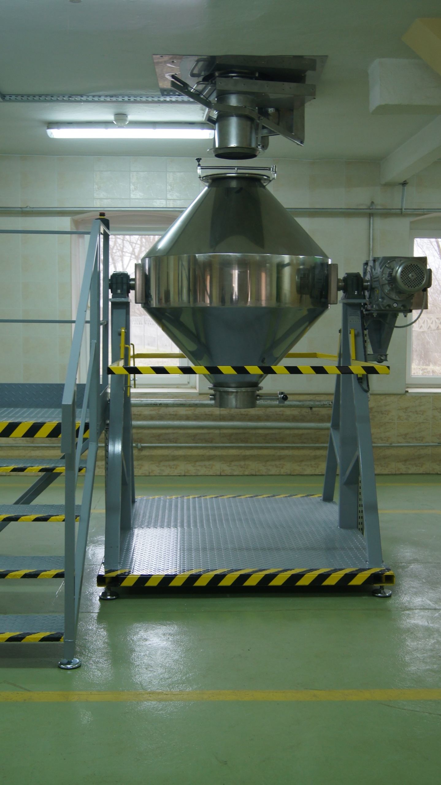 Double cone mixer 500 liters > SCORPION®